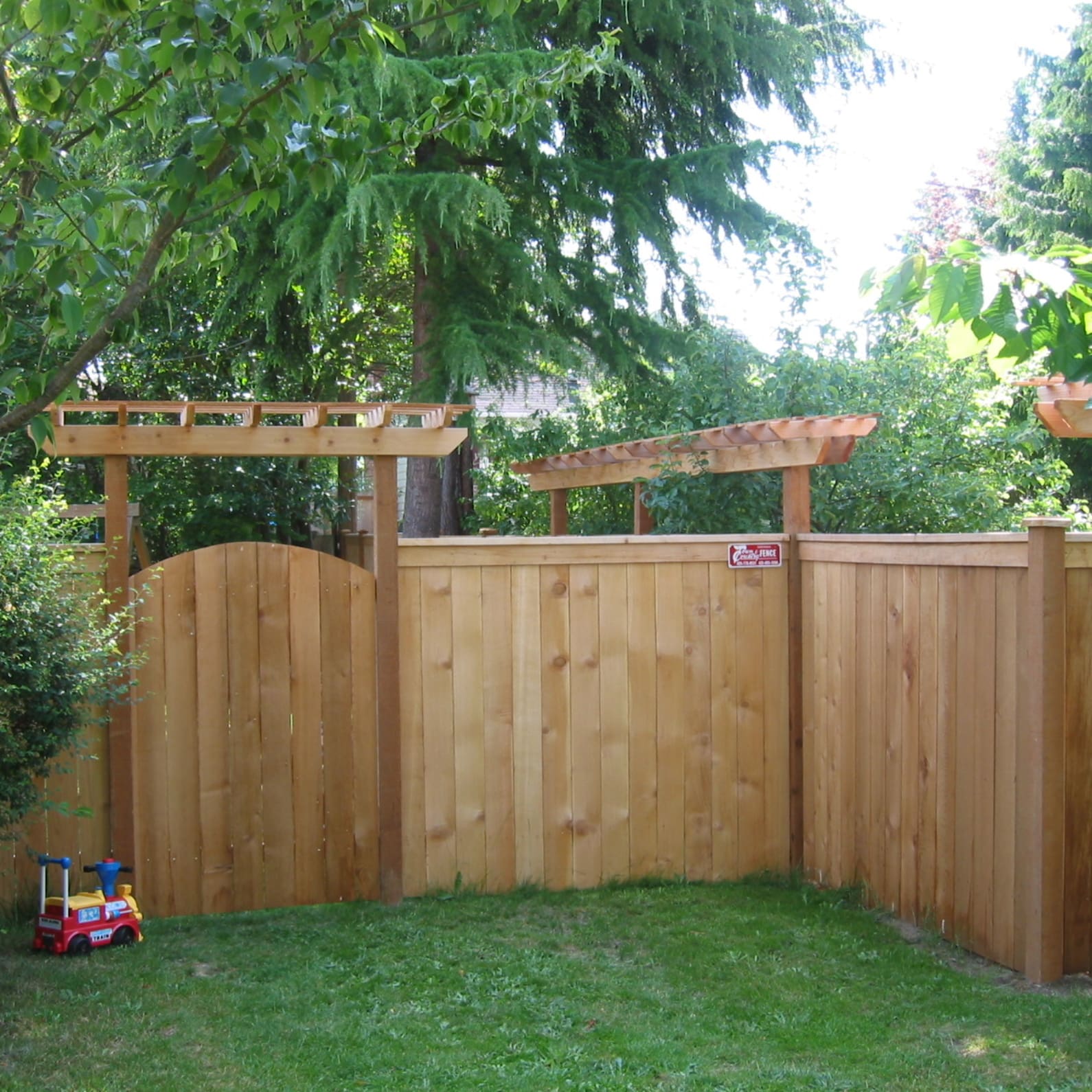 Town and Country Fence Installation and Repairs in Seattle